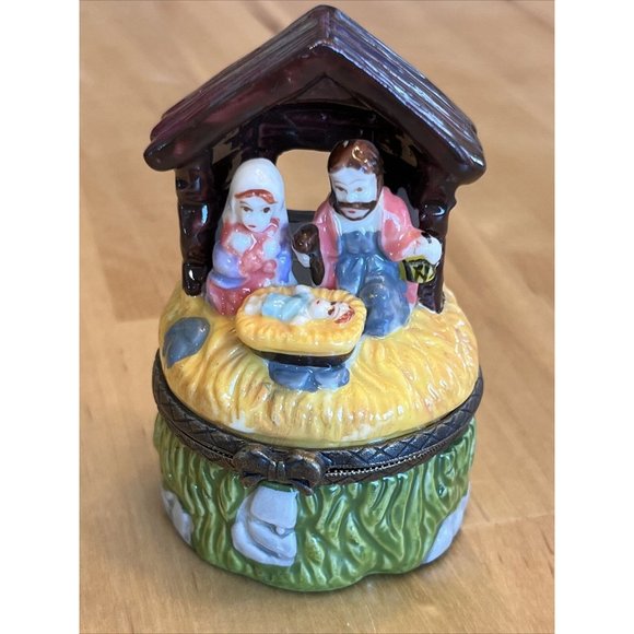 Holiday | Nativity Scene Christmas Hinged Trinket Box Ceramic Porcelain ...